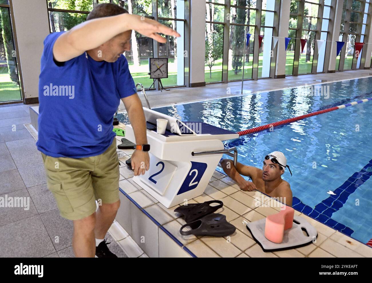 Belek, Turkey. 18th Nov, 2024. Belgian Swimming Coach Mark Faber and ...