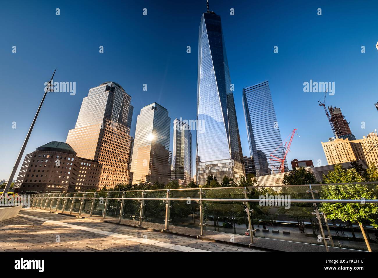Manhattan skyline 2001 hi-res stock photography and images - Alamy