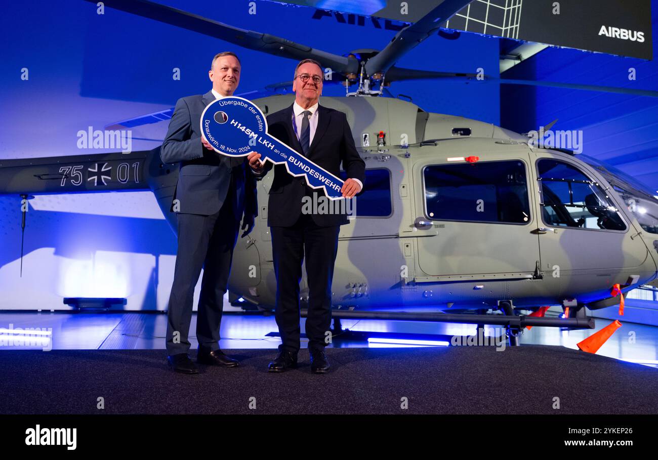 18 November 2024, Bavaria, Donauwörth: Boris Pistorius (r, SPD ...