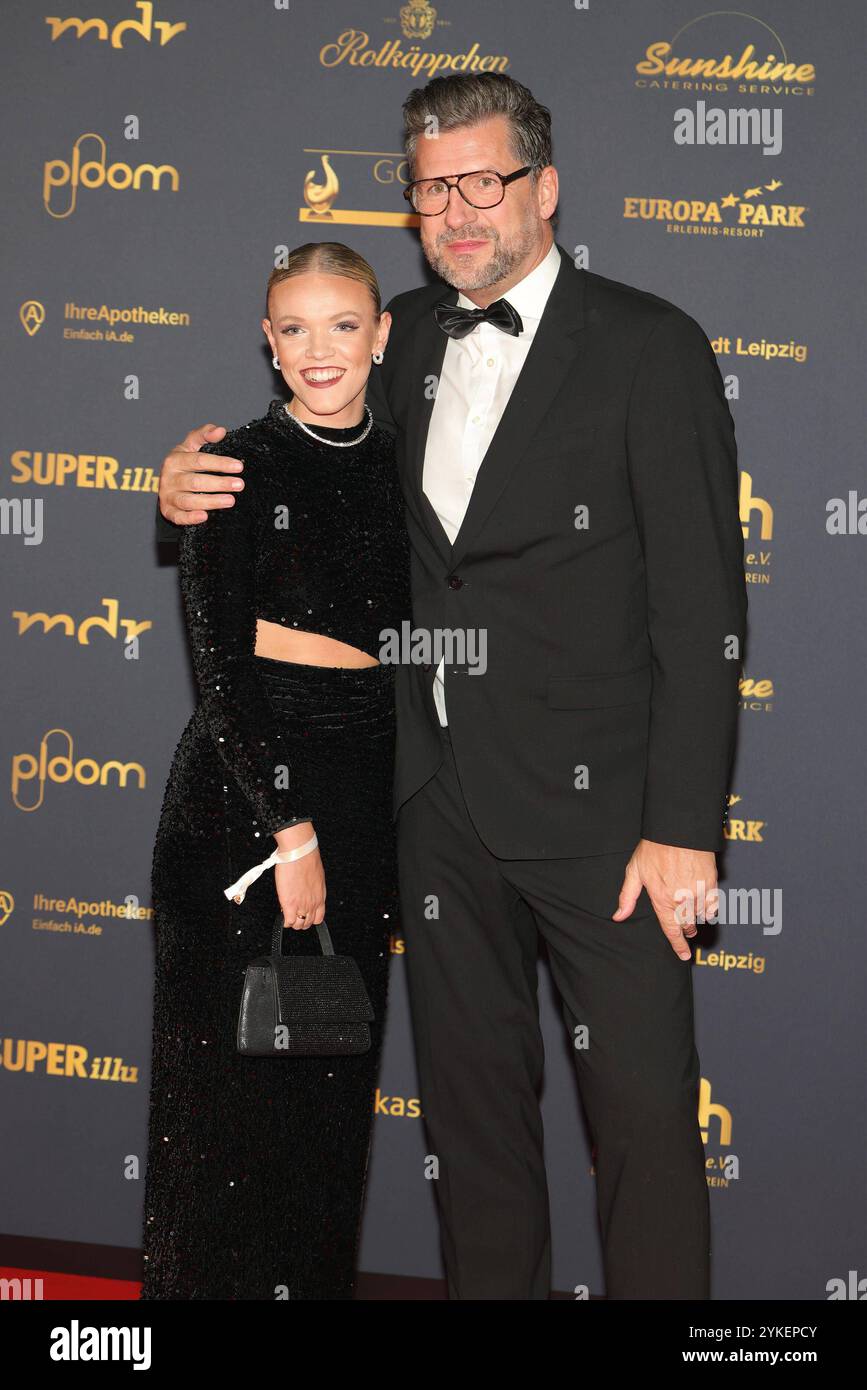 Verleihung der Goldenen Henne 2024 Andre Stade mit Freundin Jessica Bao ...