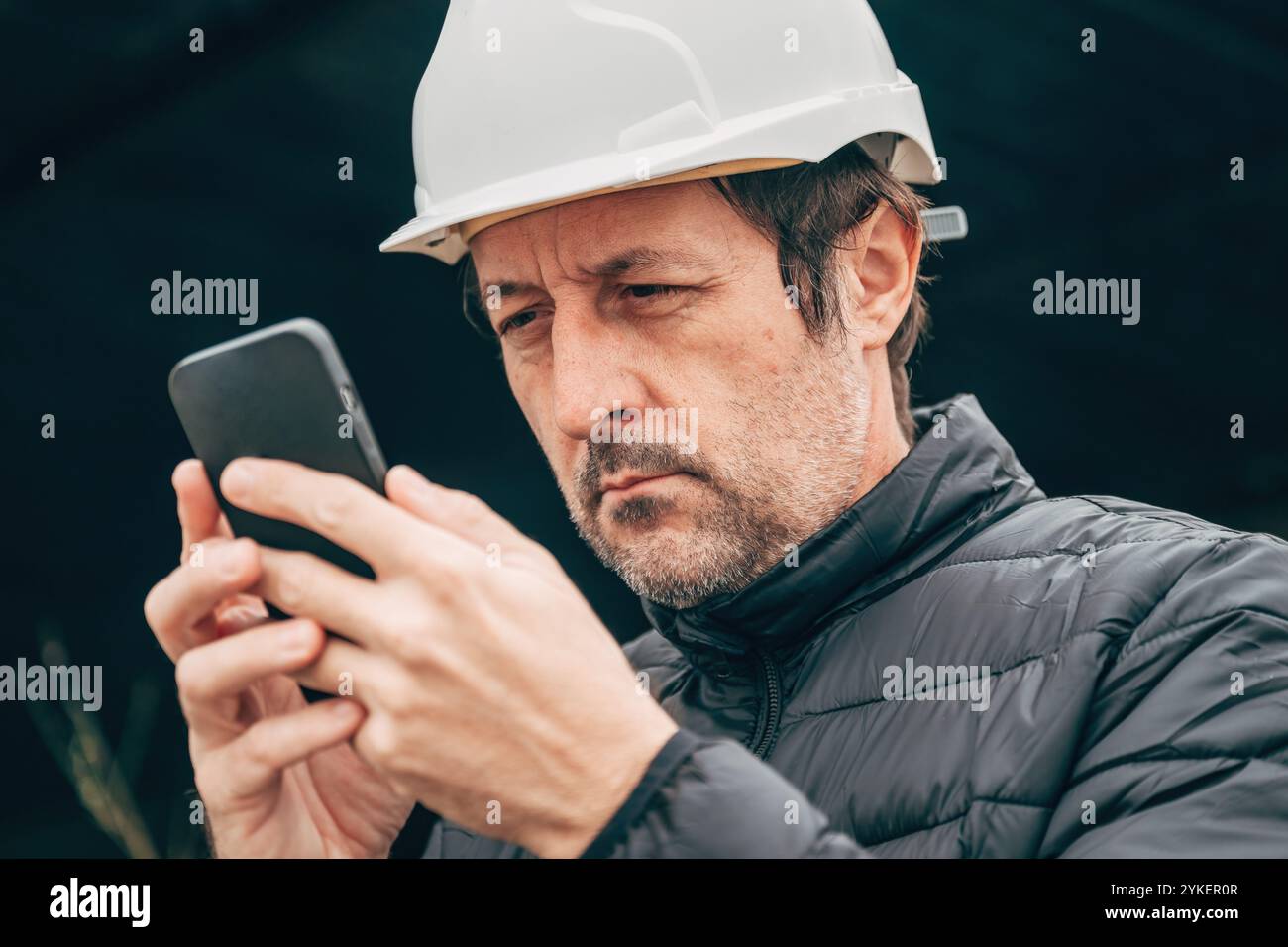 Working task construction site hi-res stock photography and images - Alamy
