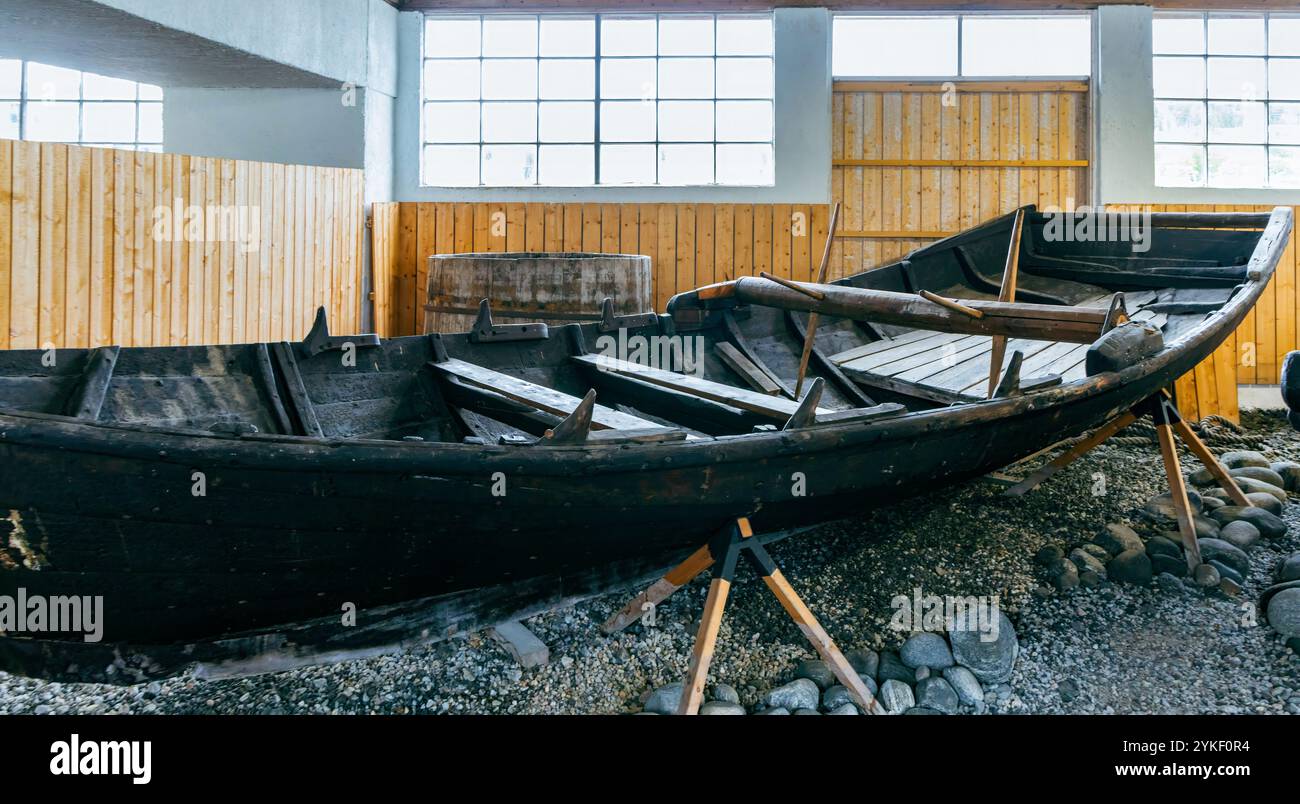 Viking Ship, Viking Longship Norway Scandinavia. The Vikings built many ...