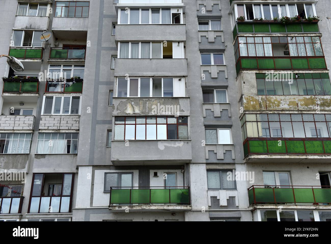 Soviet era apartment block hi-res stock photography and images - Alamy