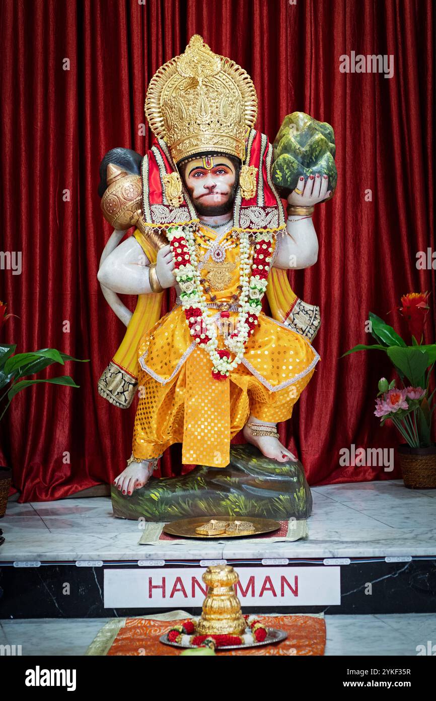 Statue of the Hindu Monkey God Hanuman a symbol of bravery & service ...