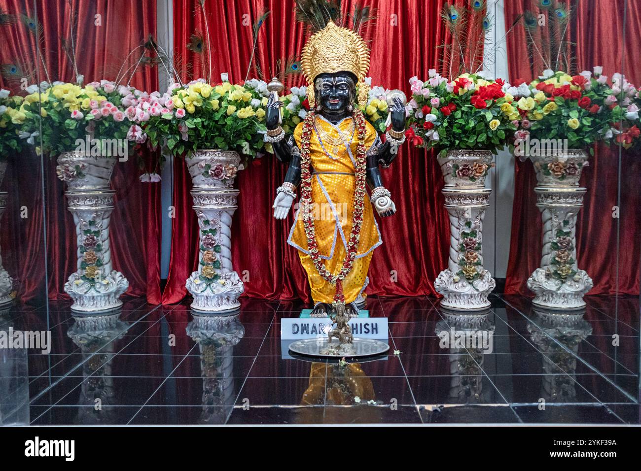 A statue of the Hindu God Dwarkhadish, another name for Lord Krishna ...