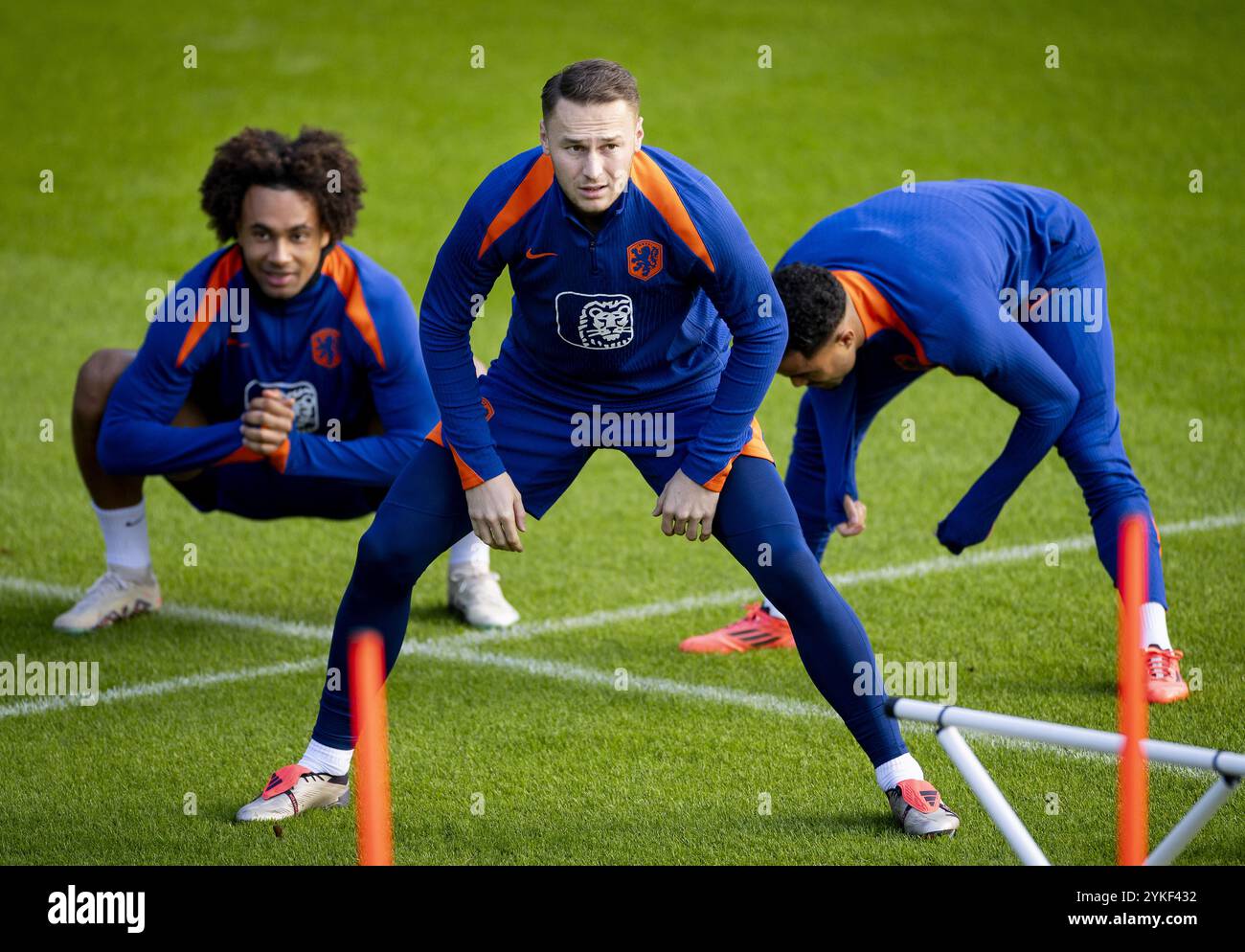 ZEIST - Joshua Zirkzee, Teun Koopmeiners and Justin Kluivert during a ...
