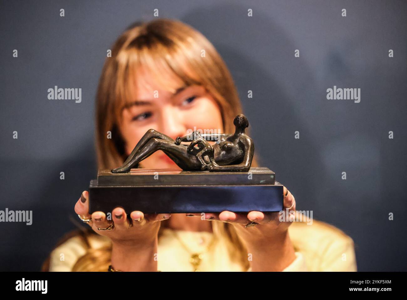 Alon Zakaim Fine Art, London 18 Nov 2024 Henry Moore, Reclining Mother ...