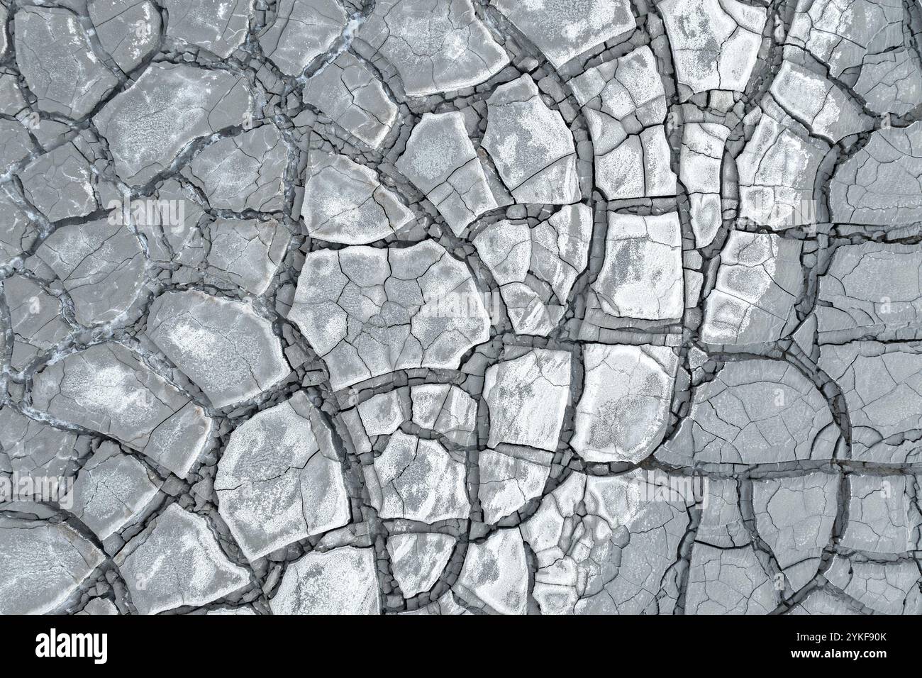 This high resolution image captures the intricate patterns of cracked ...