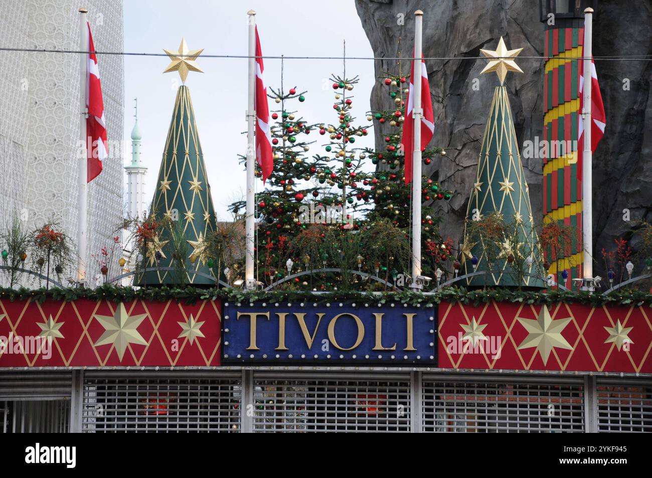 Copenhagen/ DenmarK/18 November 2024/ Jul i tivoli or chistms in tivoli ...