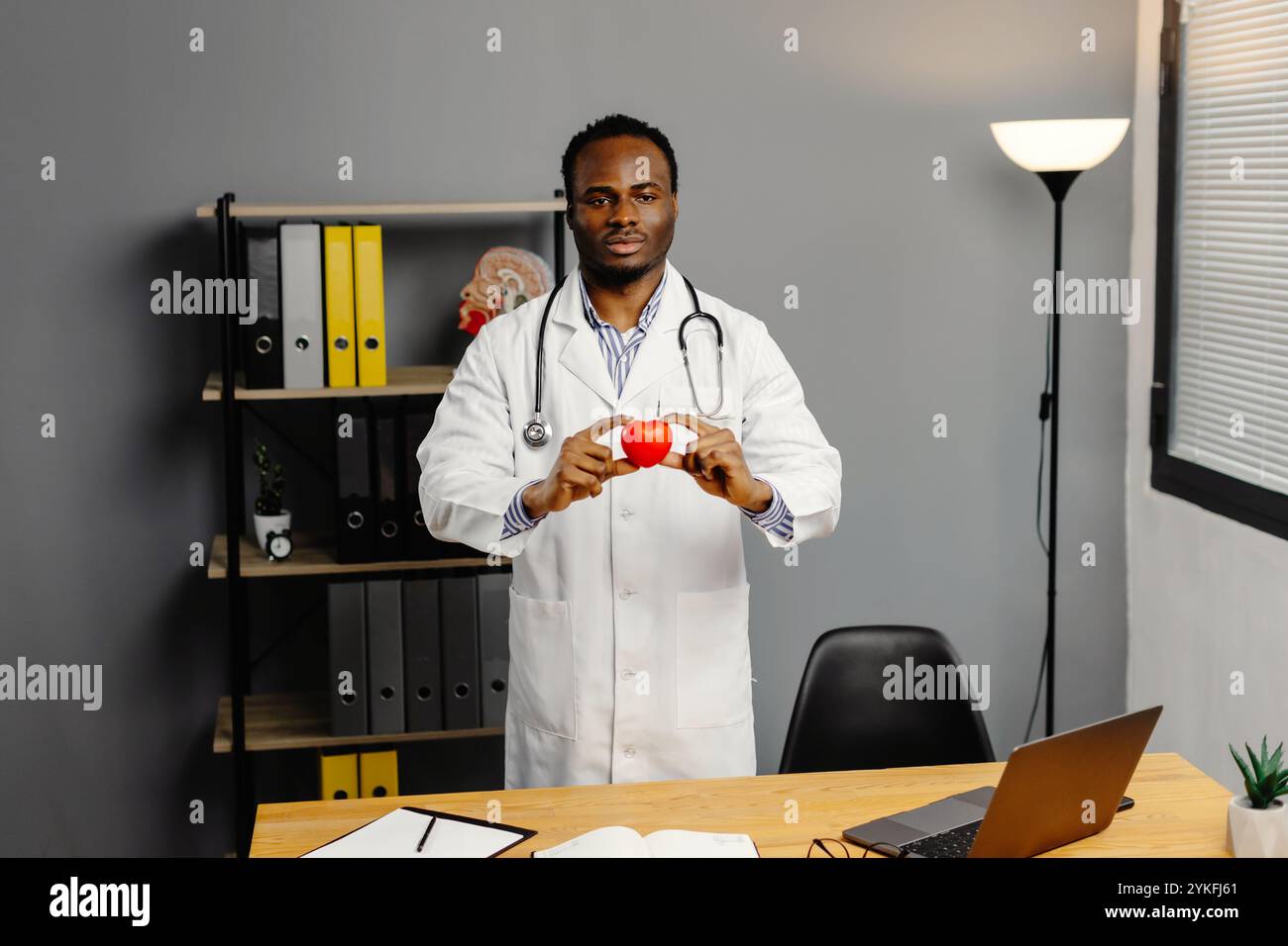 Man in white lab hi-res stock photography and images - Alamy