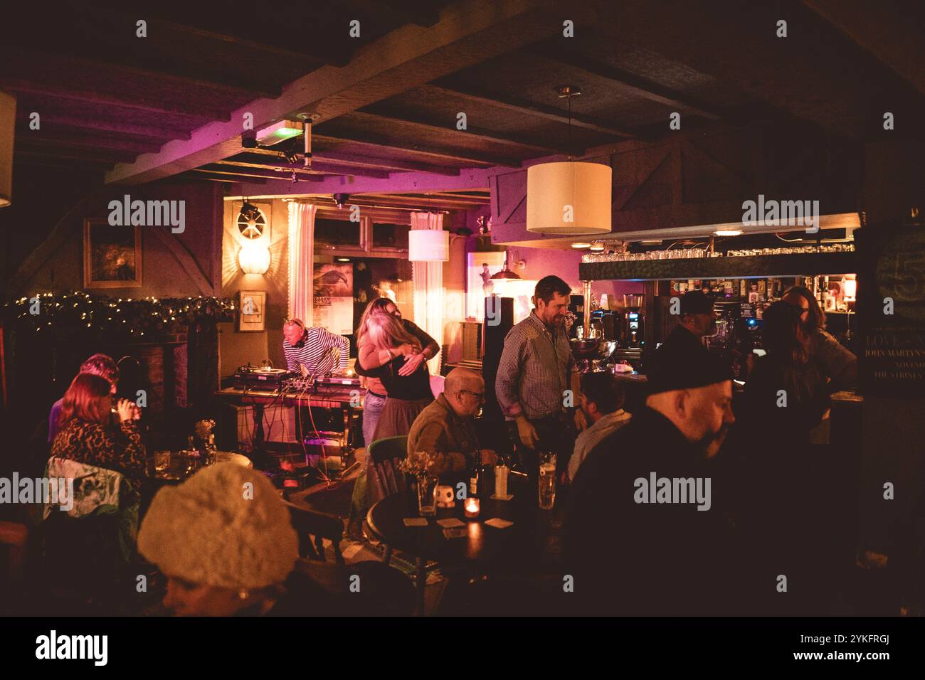 The nightingale pub hi-res stock photography and images - Alamy