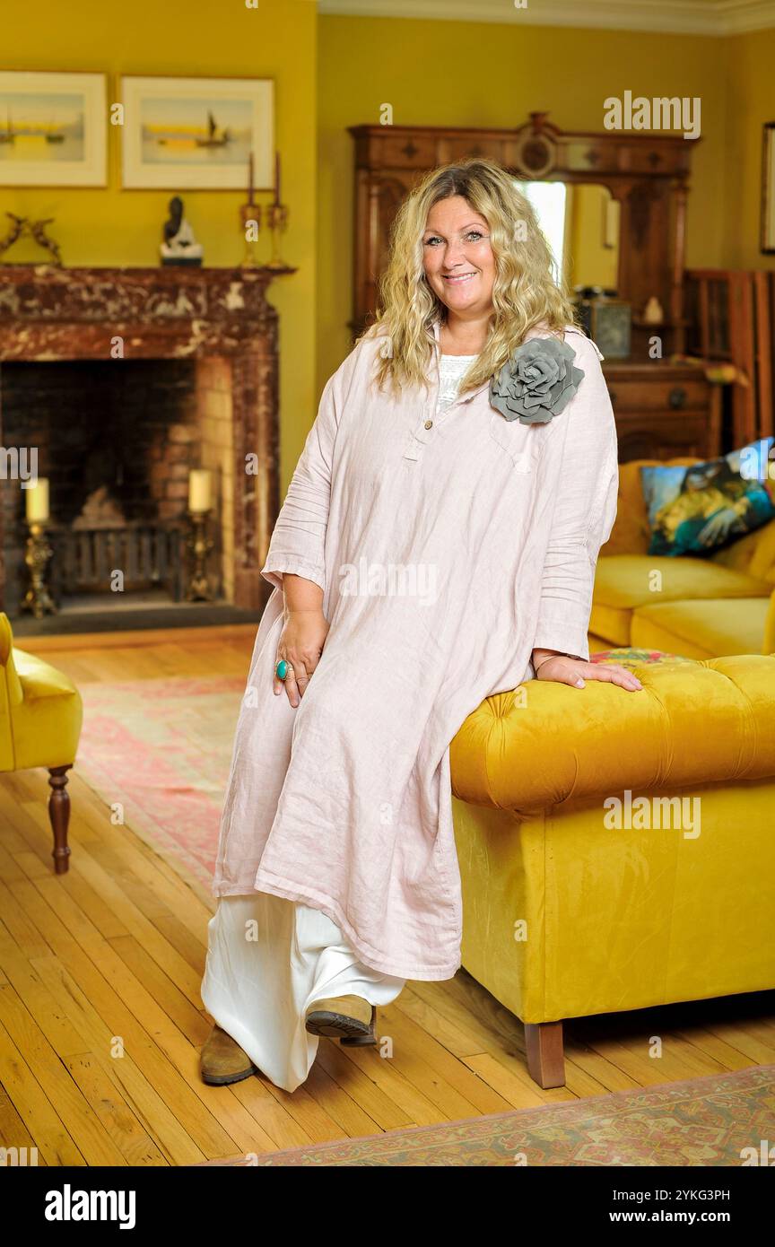 Pictured at home hi-res stock photography and images - Alamy