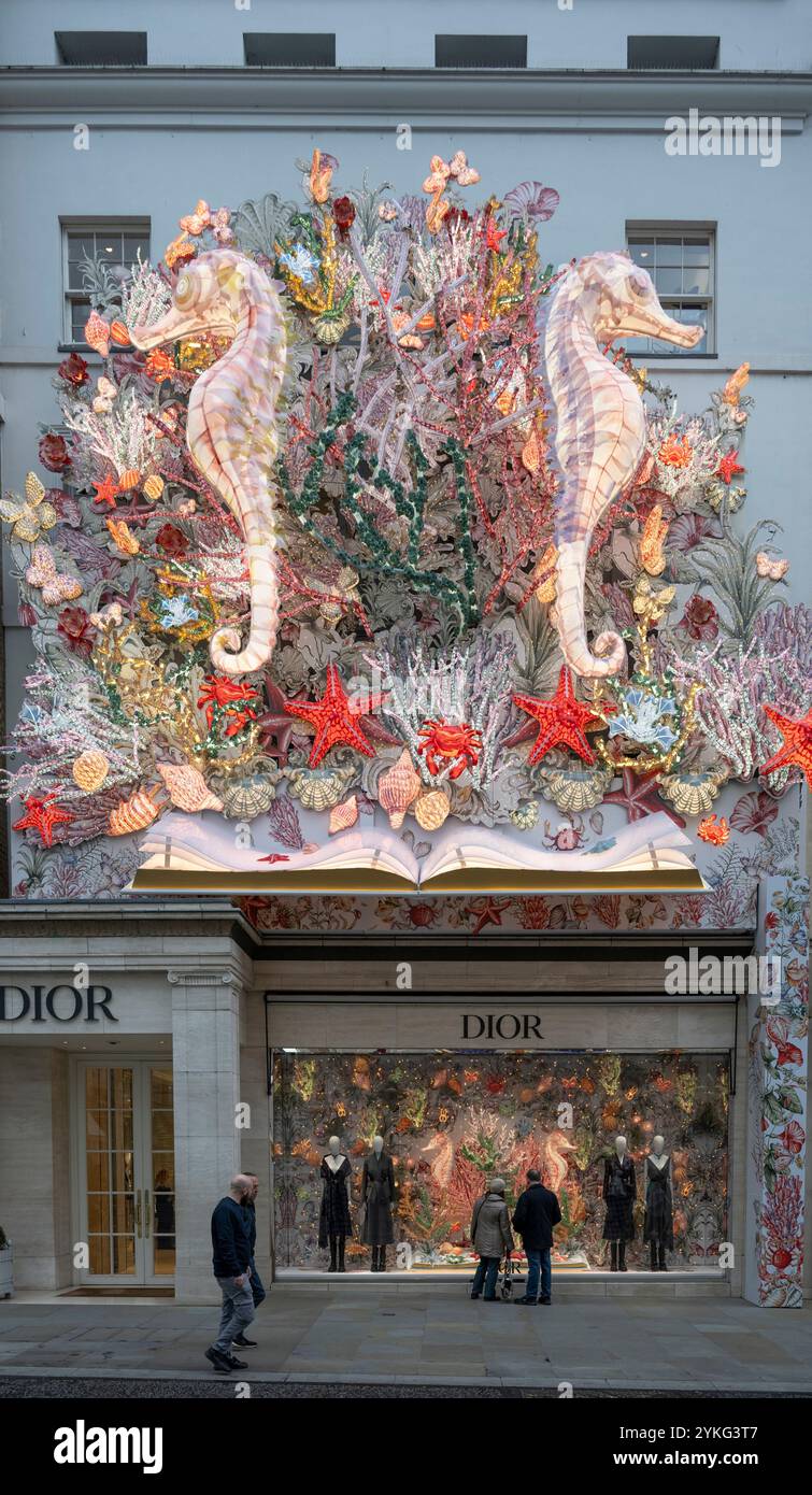 Mayfair, London, UK. 18th Nov, 2024. Christmas decorations and window ...