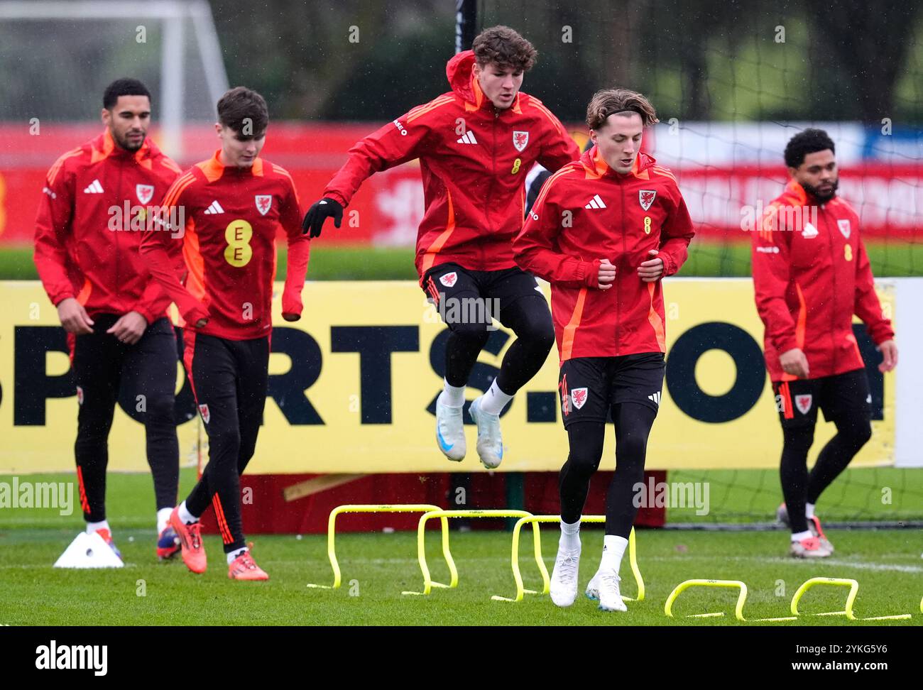Wales' Charlie Savage (second right) and team-mates during a training ...