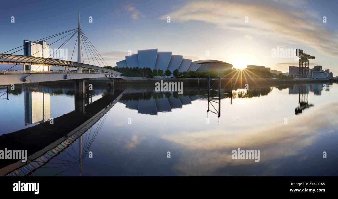 Glasgow scotland skyline city silhouette hi-res stock photography and ...