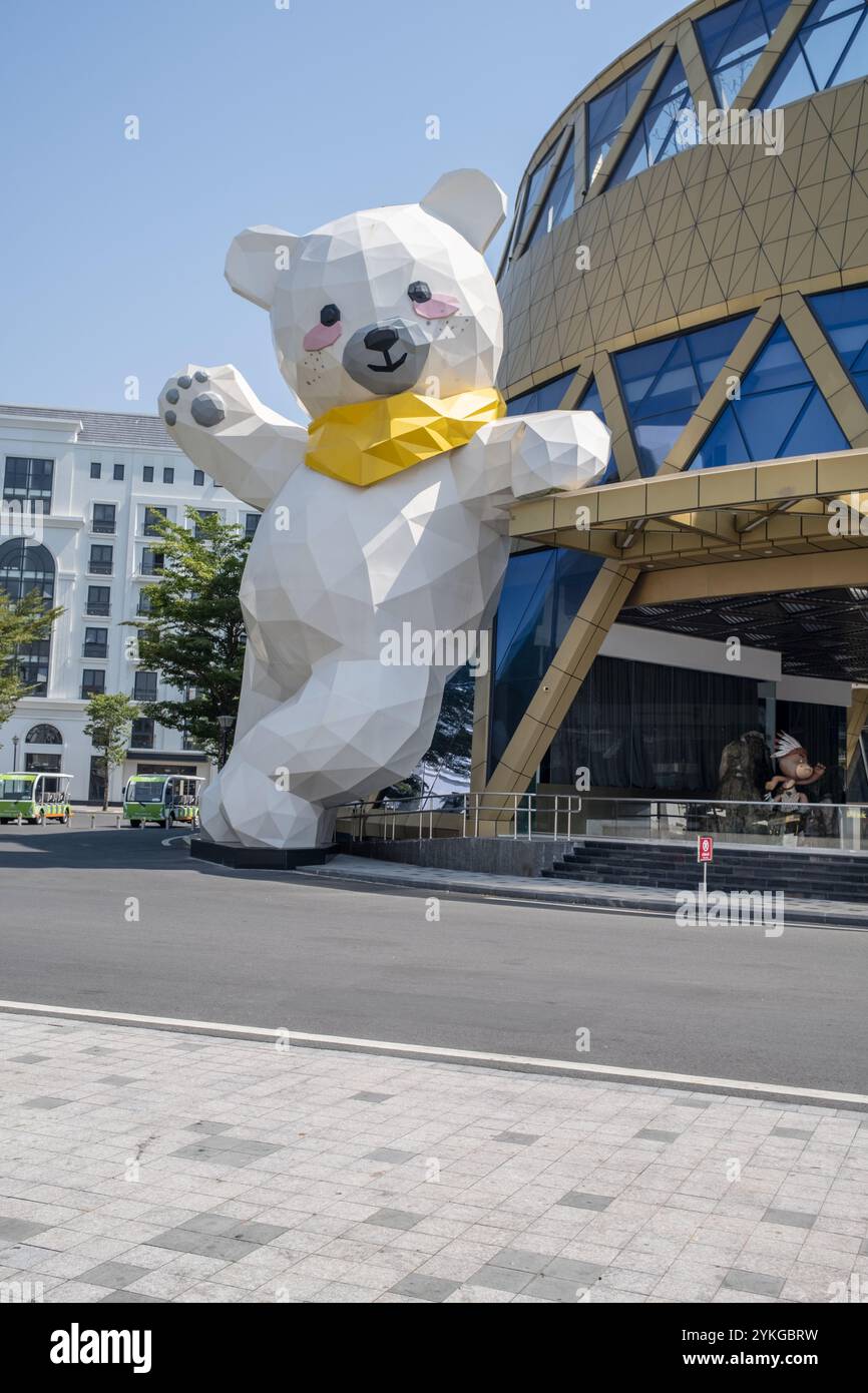 Giant Bear outside The Teddy Bear Museum at VinPearl Grand World Phu ...