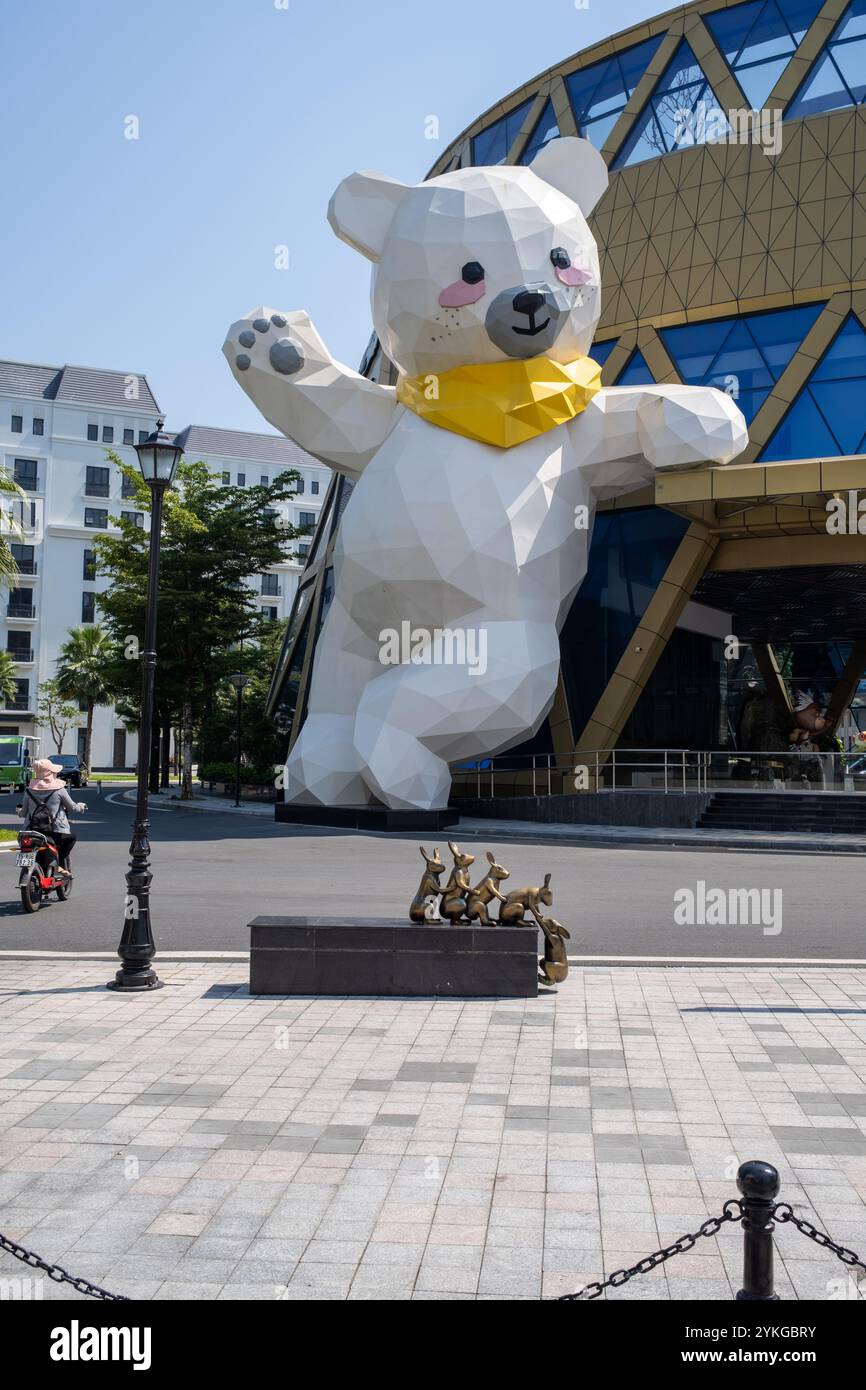 Giant Bear outside The Teddy Bear Museum at VinPearl Grand World Phu ...