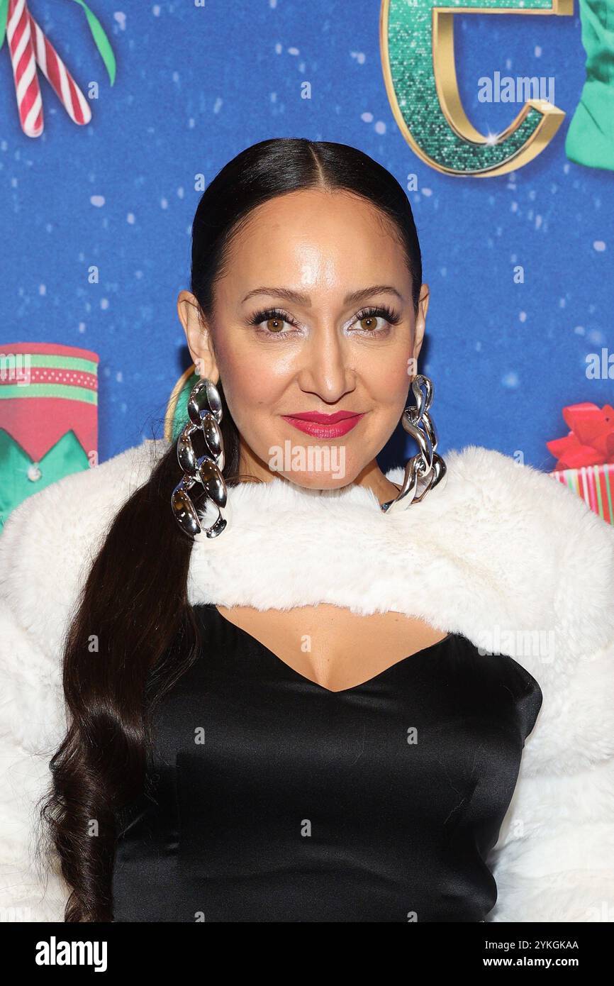 Ny. 17th Nov, 2024. Jennifer Sanchez in attendance for ELF Opening ...