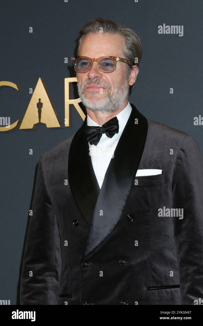 Ca. 17th Nov, 2024. Guy Pearce at arrivals for 15th Governors Awards ...