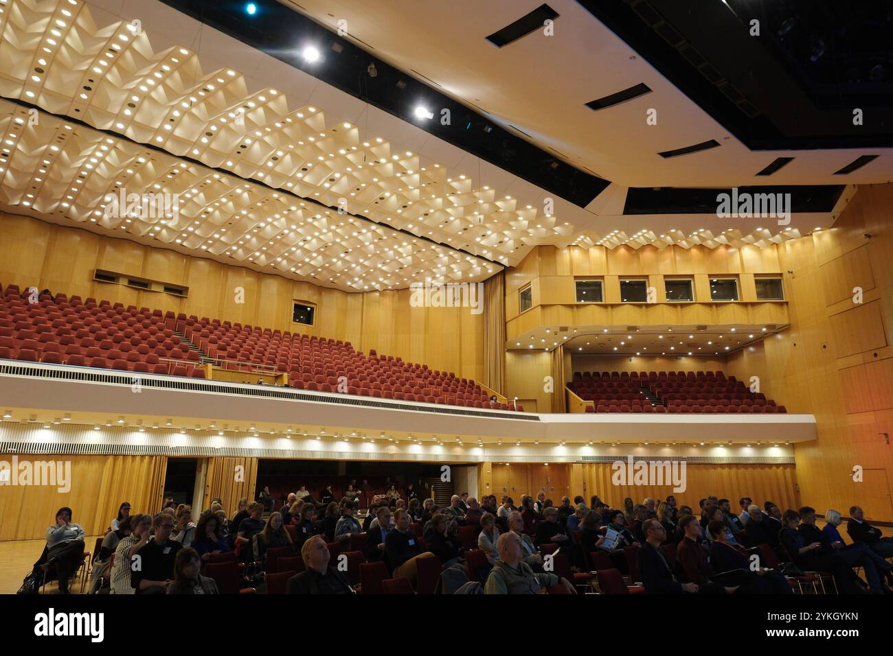 18 November 2024, Gera, Thüringen: View of the large hall of the ...