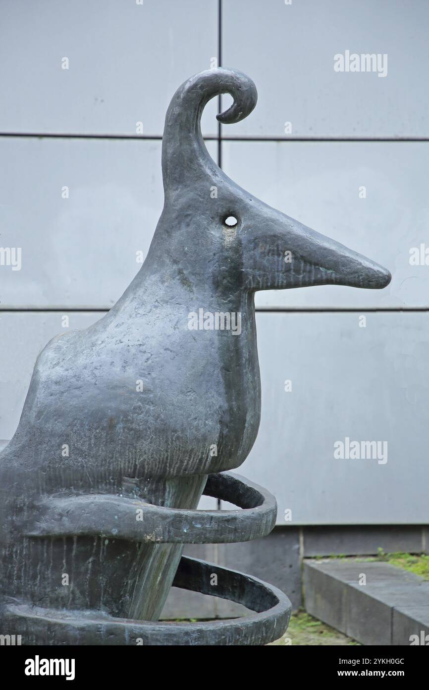 Sculpture Pirate Ship by Liesel Metten 1995, bronze, figure, detail ...