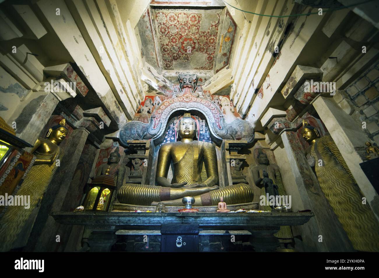 Seated Buddha in the Gadaladeniya Temple, Pilimathalawa, Kandy, Central ...