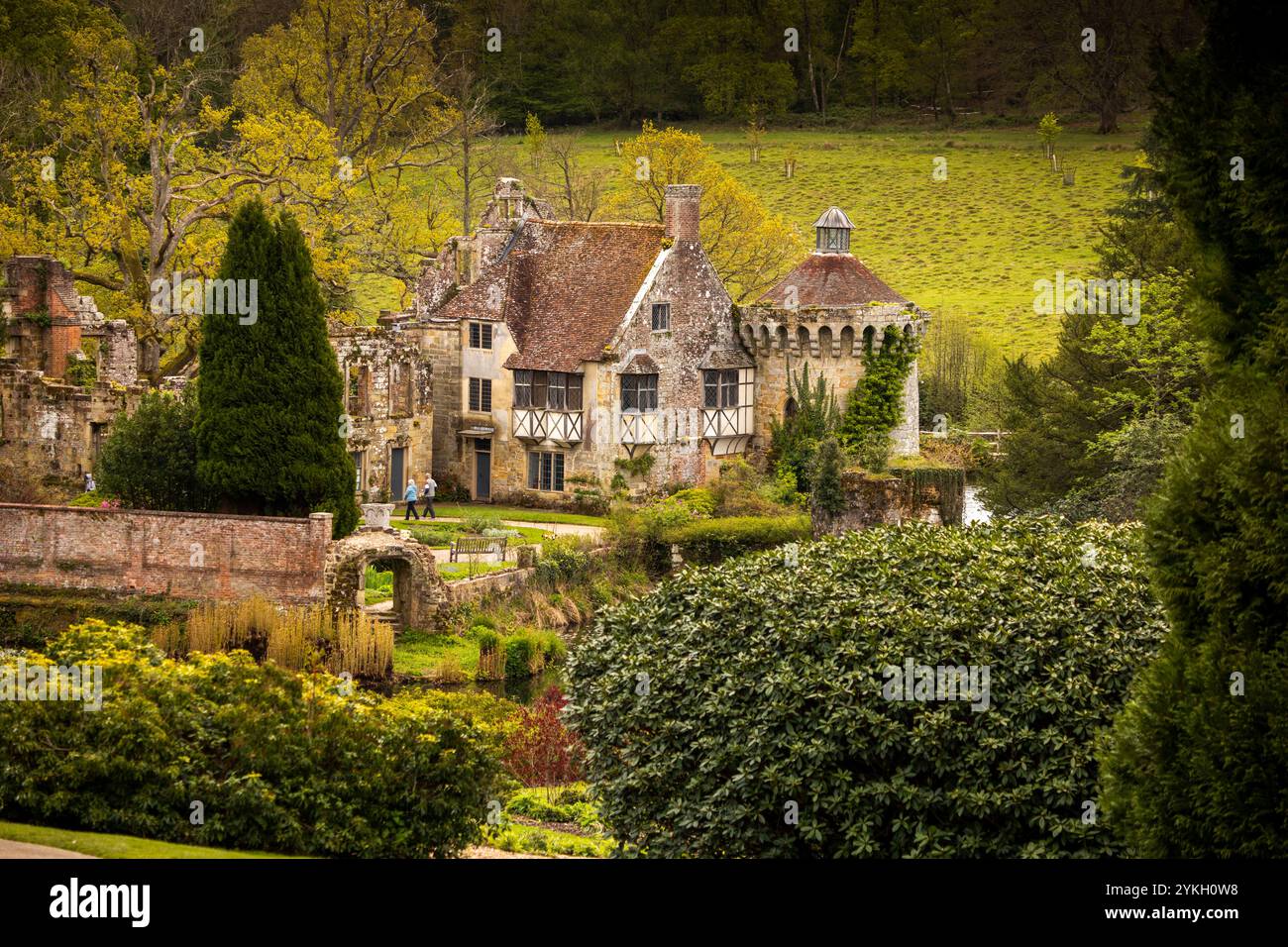 Ruined castle river thomas hi-res stock photography and images - Alamy
