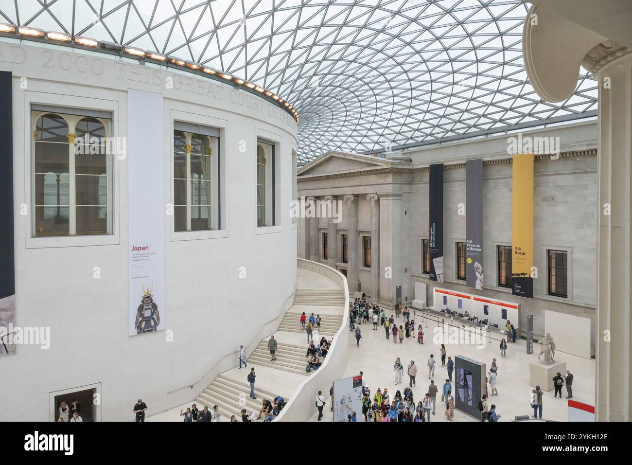 British Museum, inner courtyard, domed roof, atrium, museum, architect ...