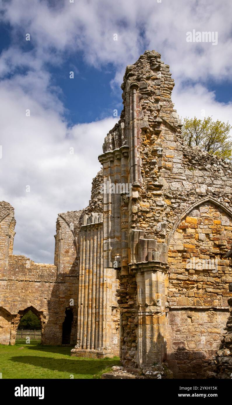 UK, Kent, Weald of Kent, Bayham Abbey ruins Stock Photo - Alamy