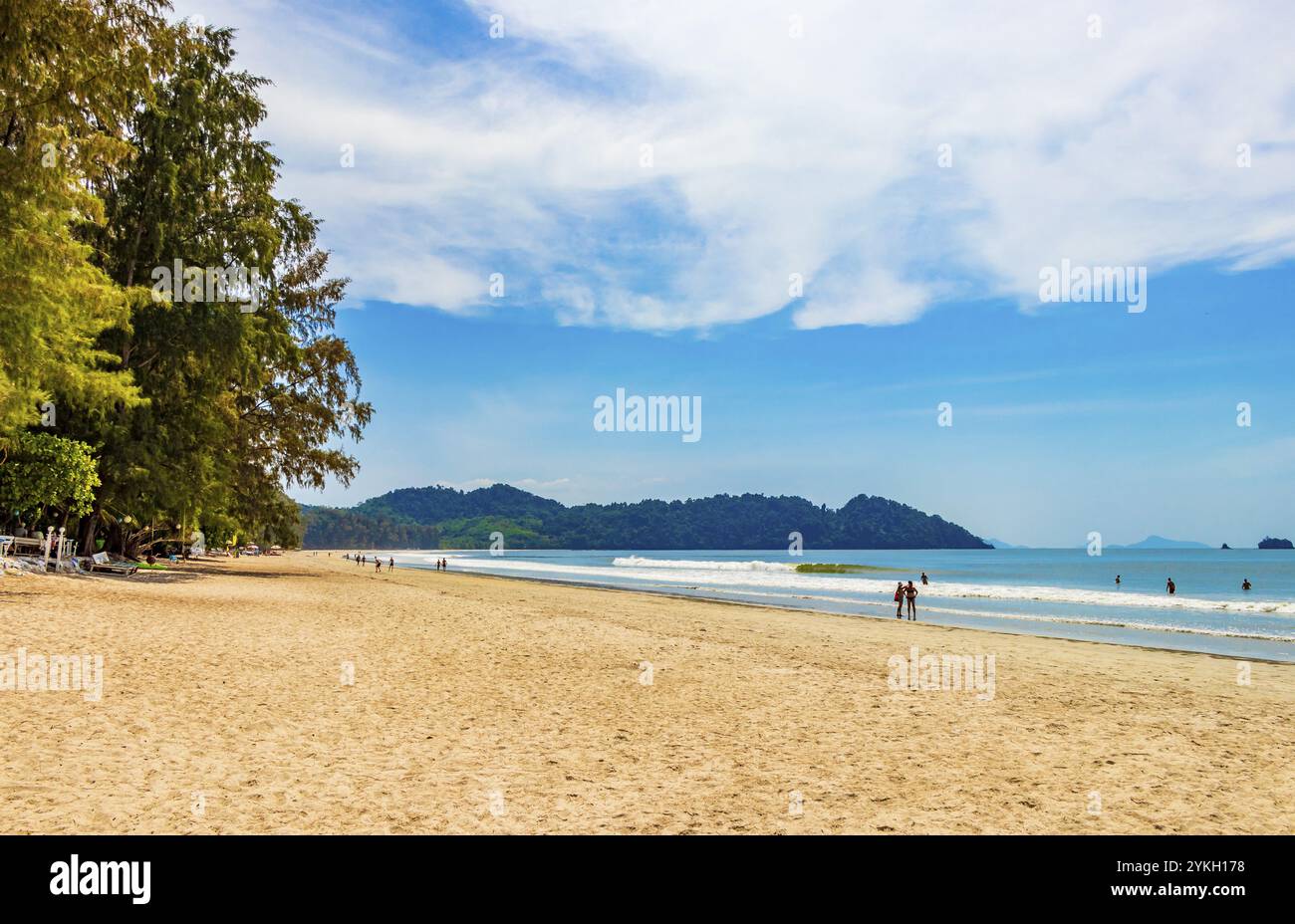Koh phayam aow yai beach hi-res stock photography and images - Alamy