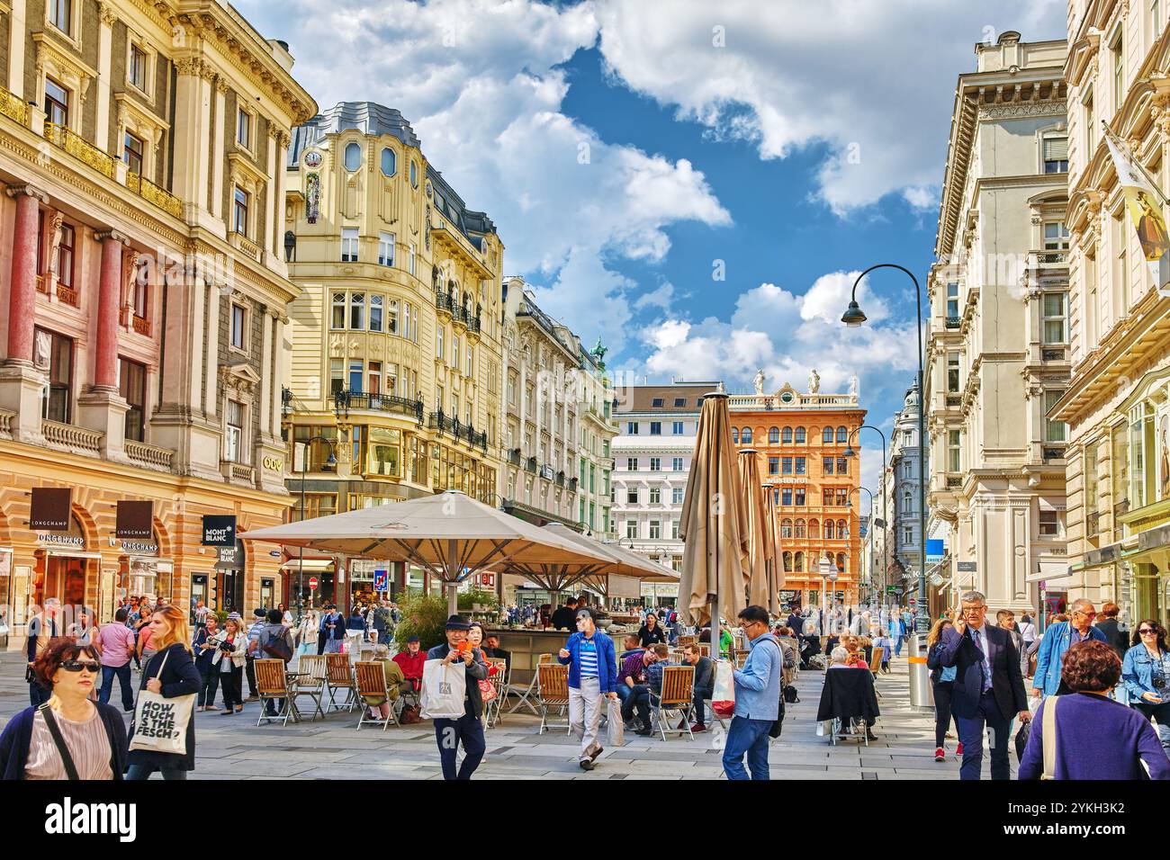 Cityscape views of one of Europe's most beautiful town- Vienna Stock ...