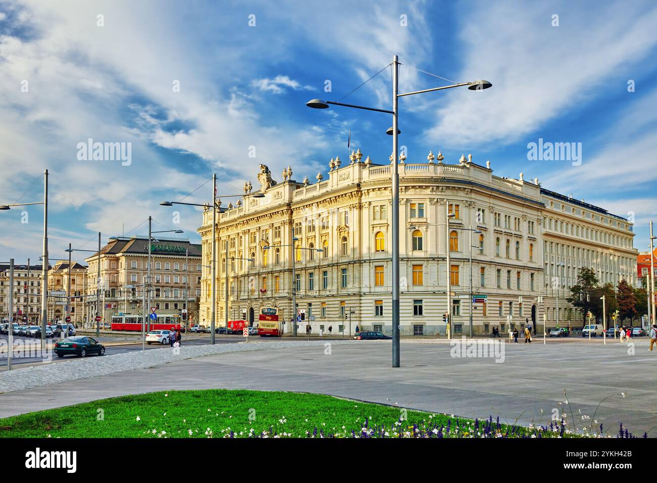 Cityscape views of one of Europe's most beautiful town- Vienna Stock ...