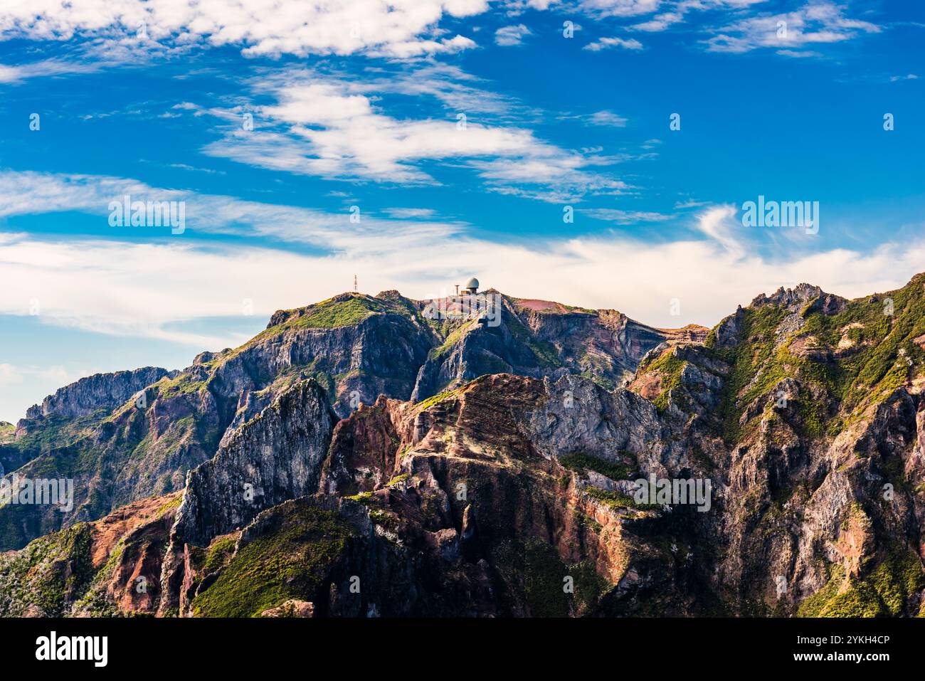 View looking south towards Pico do Areeiro from near Pico Ruivo ...