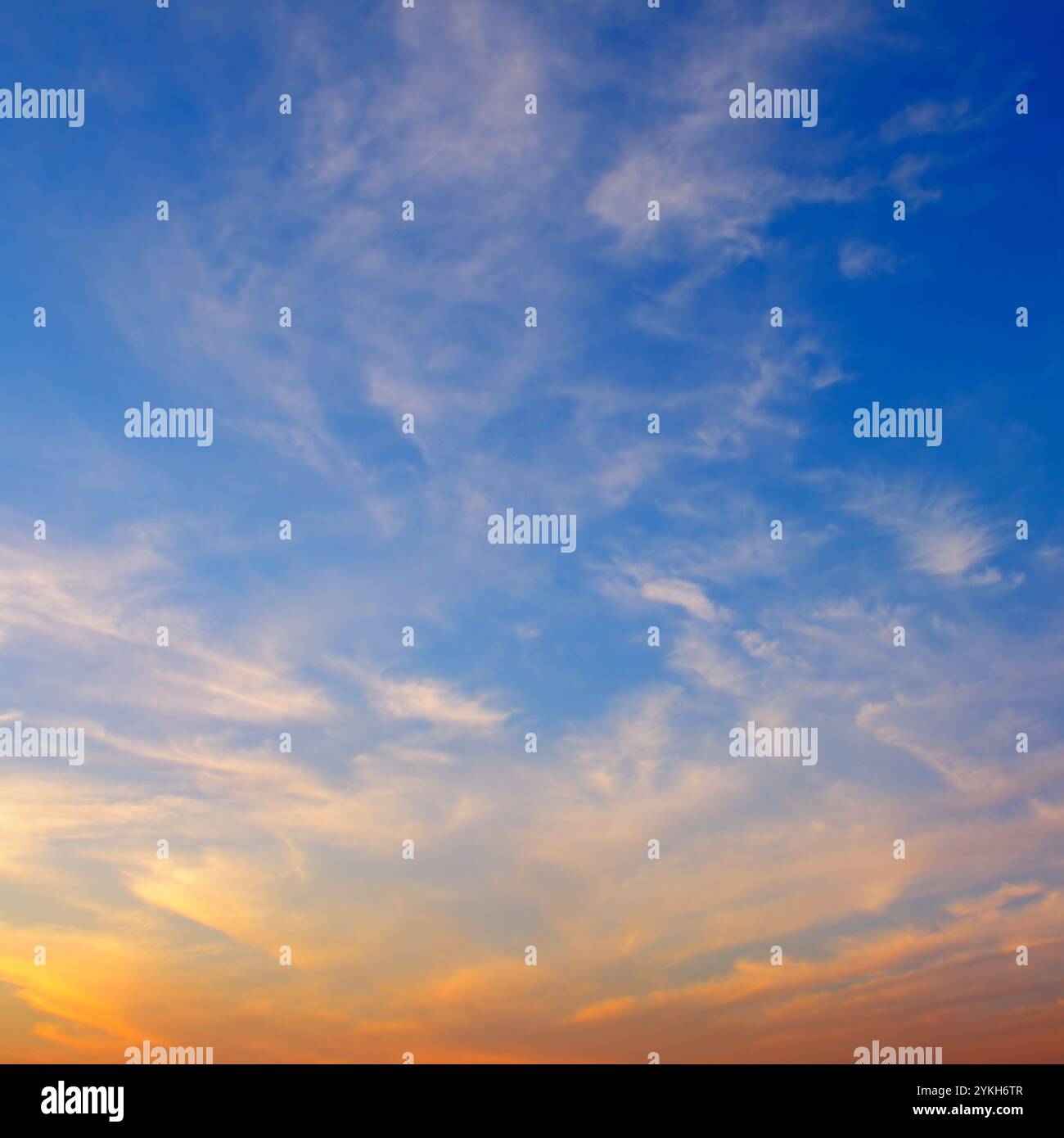 Suns rays illuminate clouds hi-res stock photography and images - Alamy