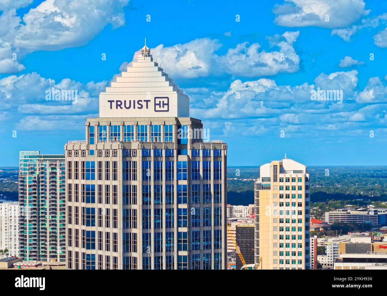Truist Tower in Downtown Tampa Florida - TAMPA, FLORIDA - OCTOBER 31 ...