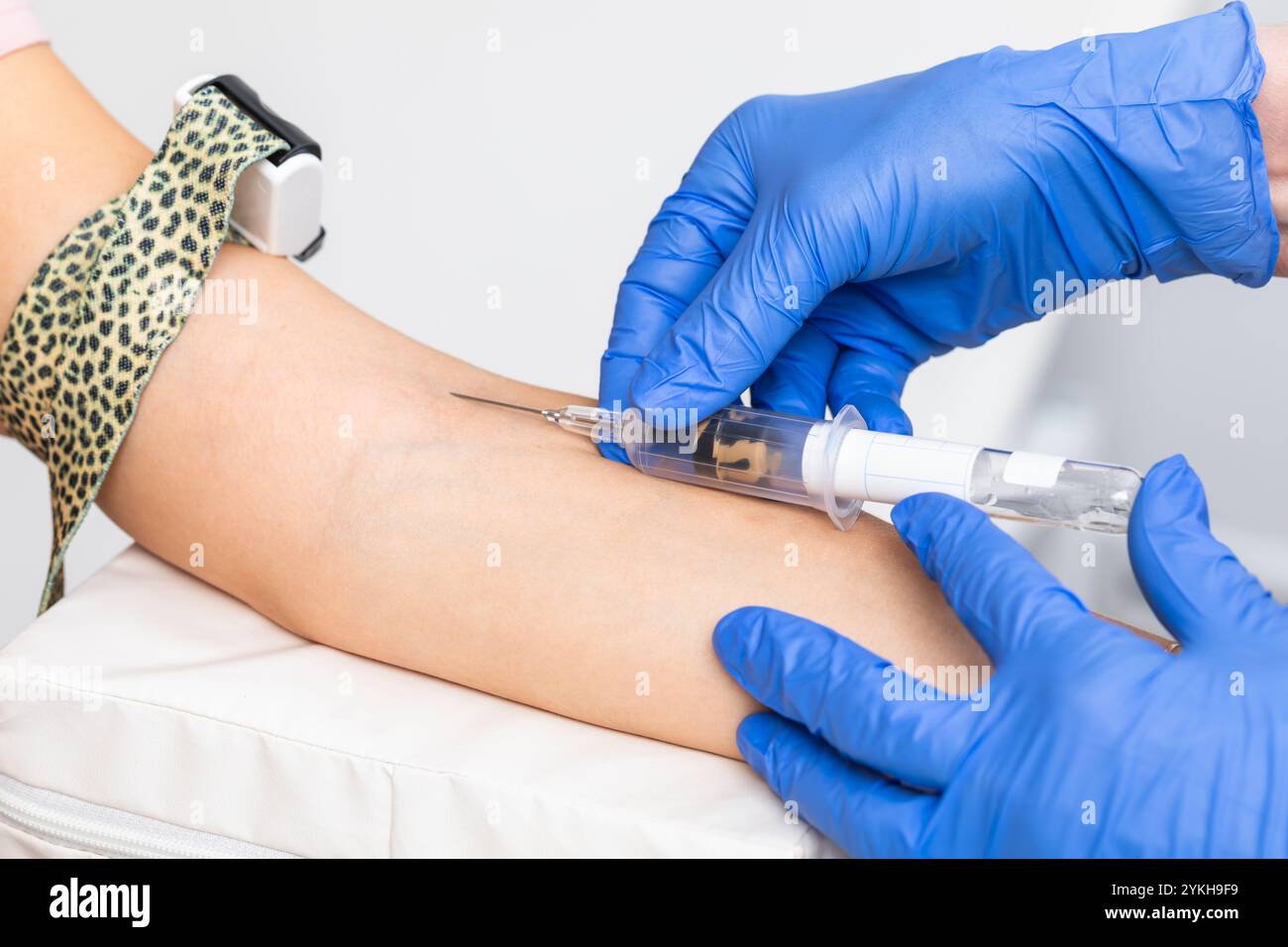 Venous puncture hi-res stock photography and images - Alamy