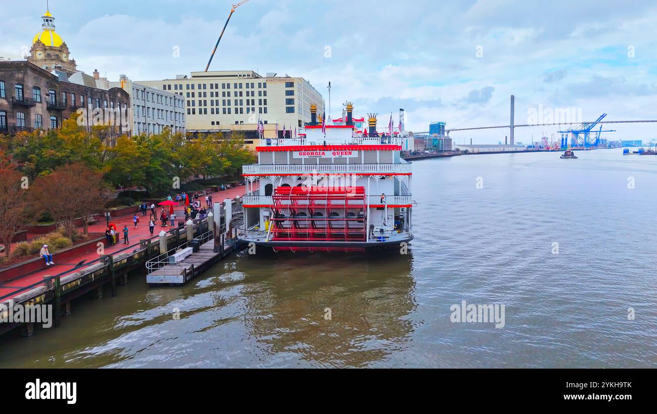 Historic riverfront savannah georgia aerial hi-res stock photography ...