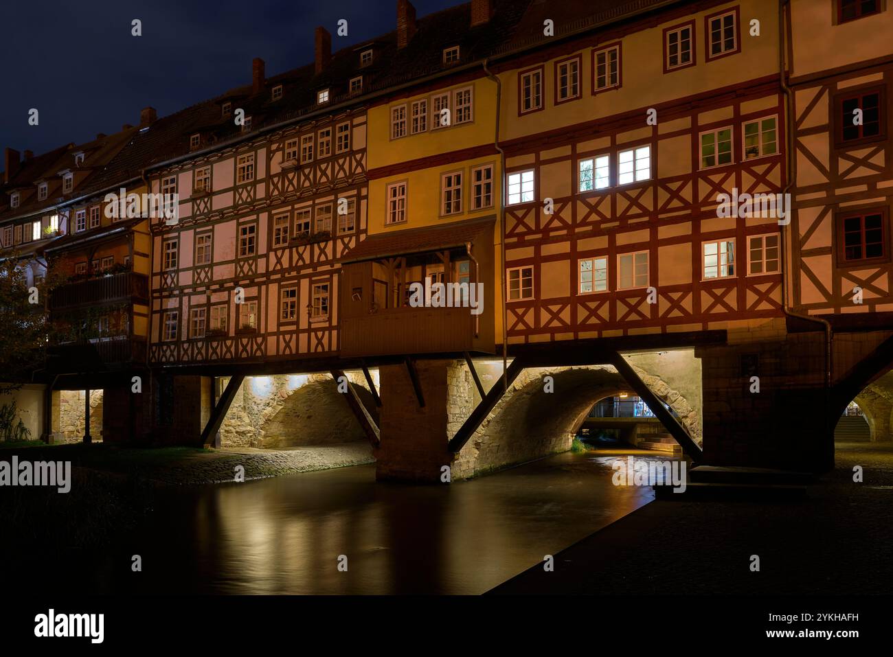 the river Gera, also known as the Breitstrom, flows under the ...