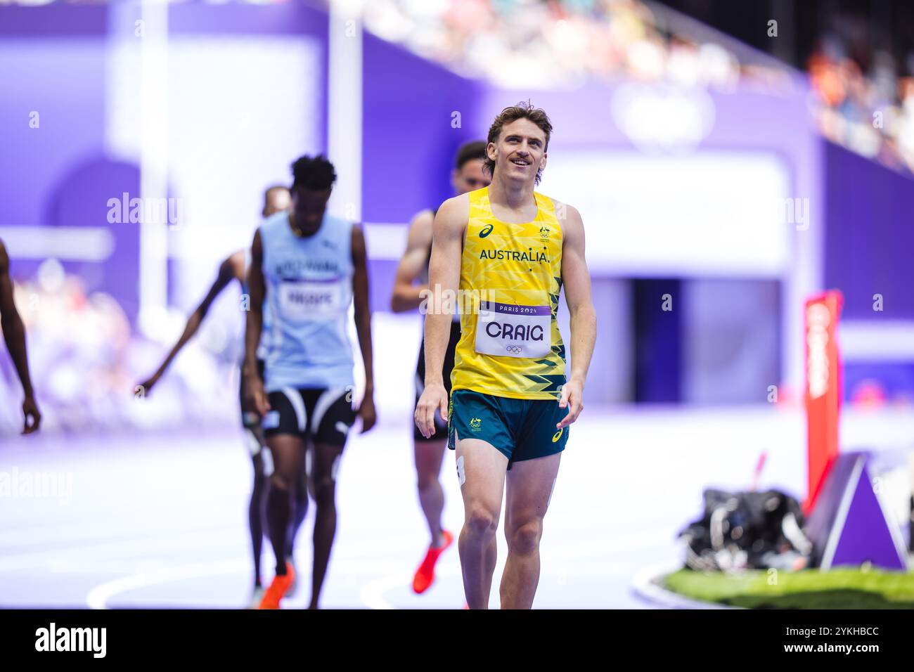 Peyton Craig participating in the 800 meters at the Paris 2024 Olympic ...