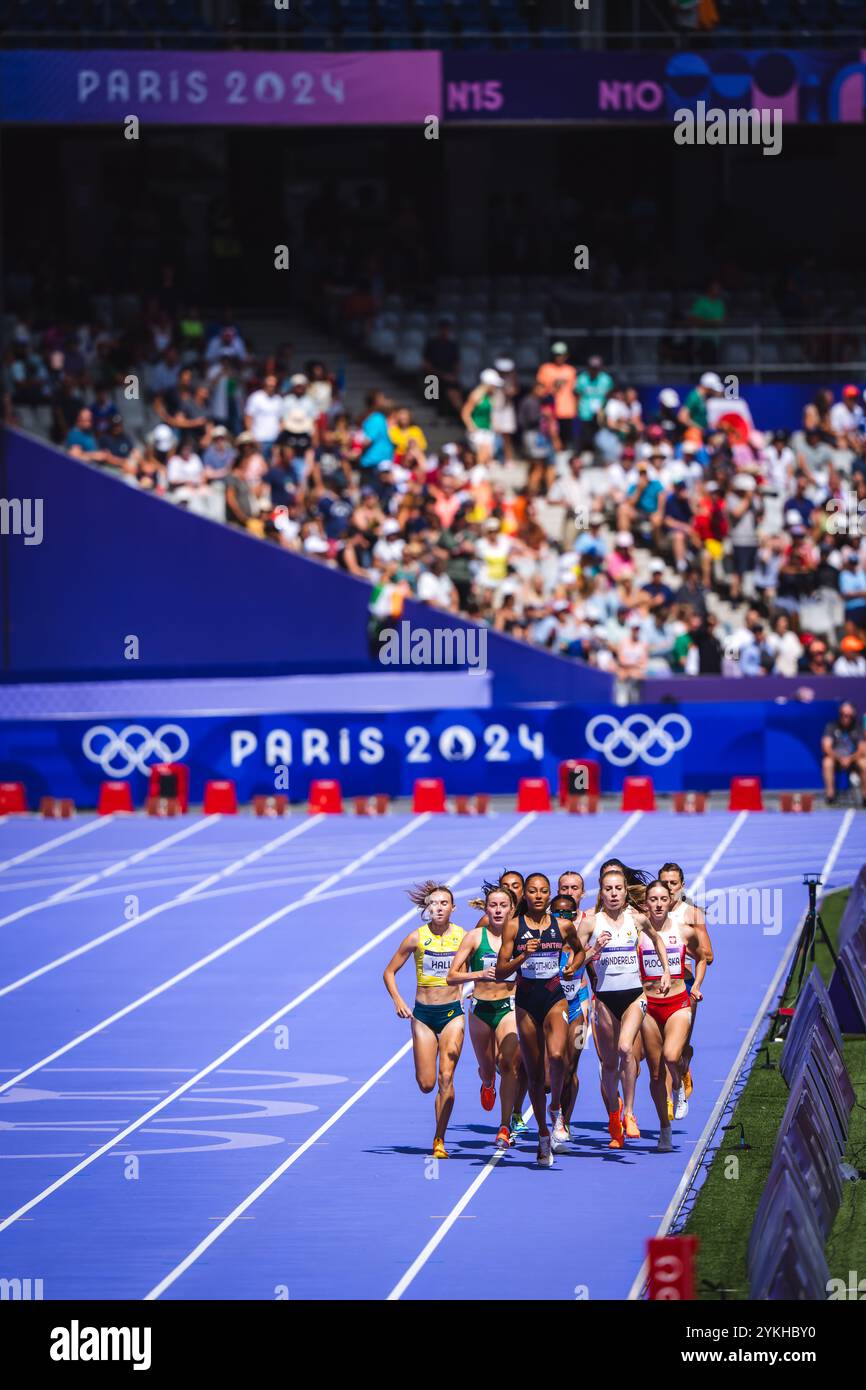 Revee Walcott-Nolan participating in the 1500 meters at the Paris 2024 ...