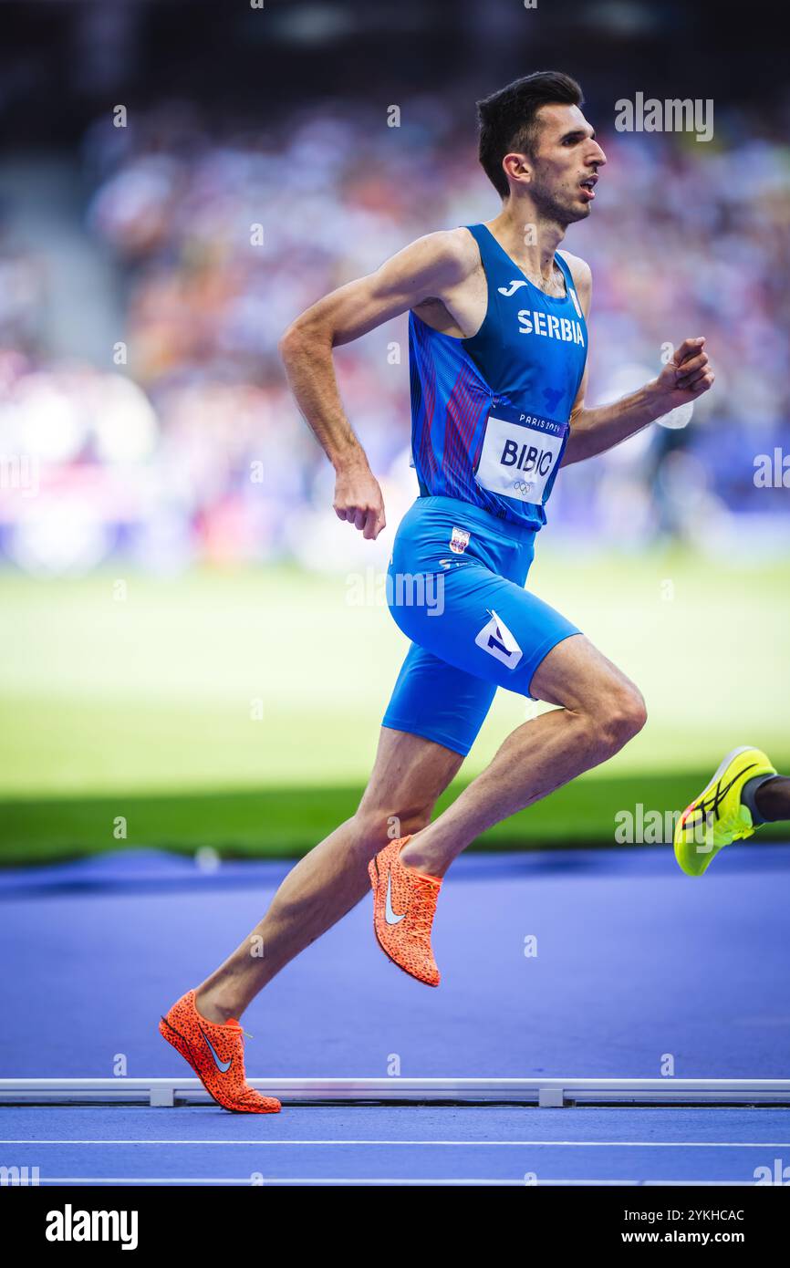 Elzan Bibić participating in the 5000 meters at the Paris 2024 Olympic ...