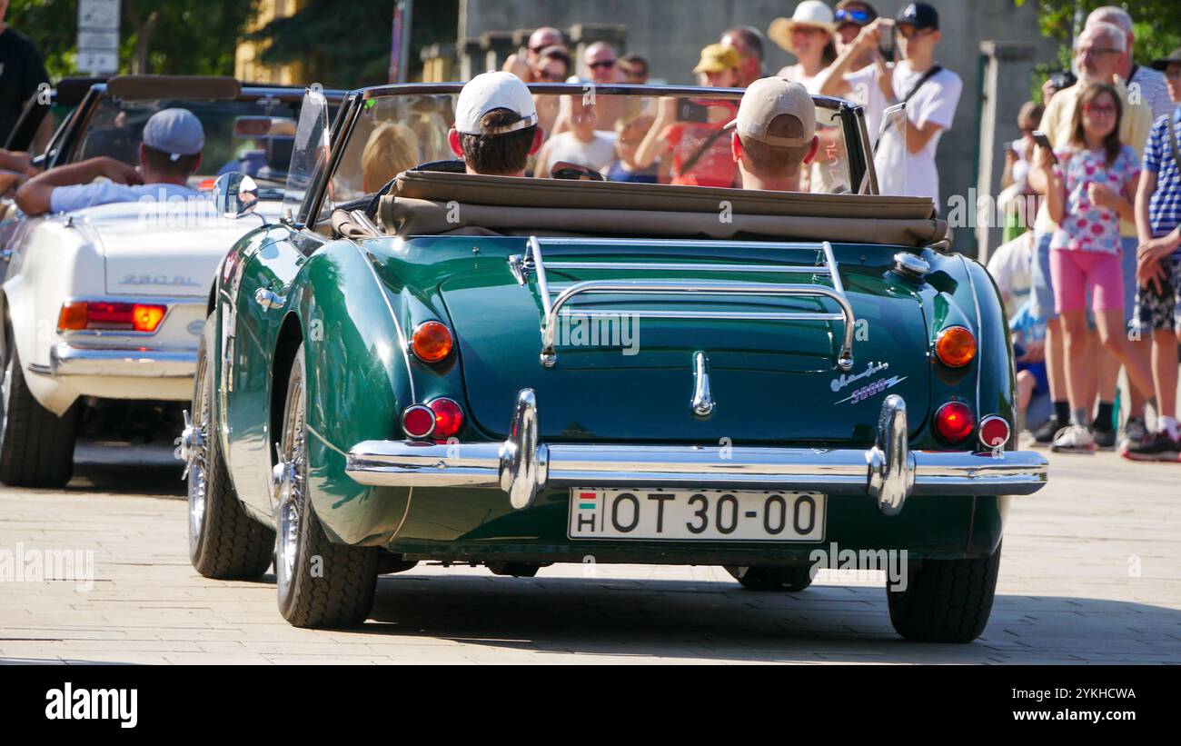 1966 austin healey hi-res stock photography and images - Alamy