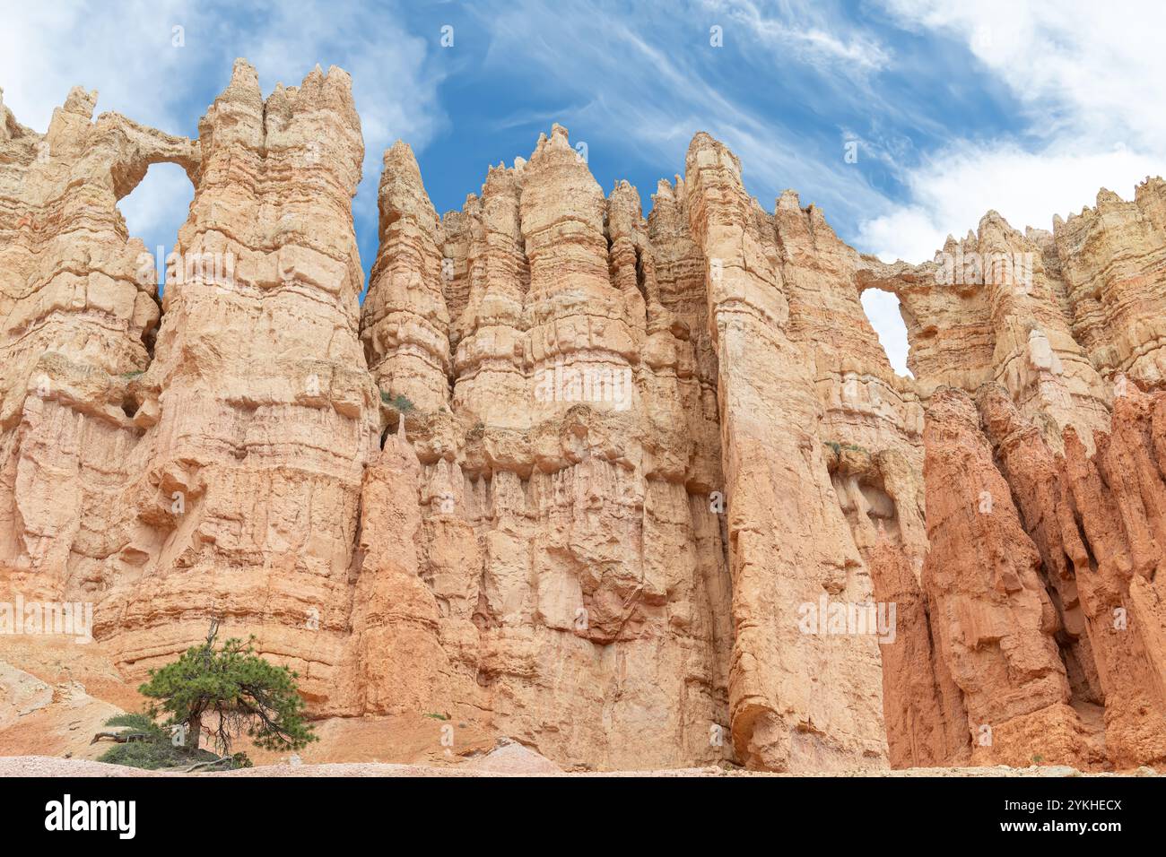 Wall of Windows from the Peekaboo Loop Trail in Bryce Canyon National ...