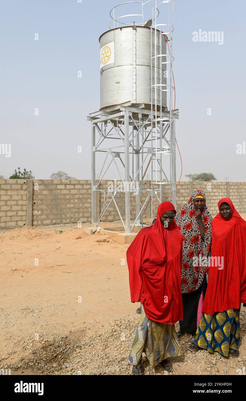 NIGER, Maradi, village Dan Bako, community garden with water tower to ...