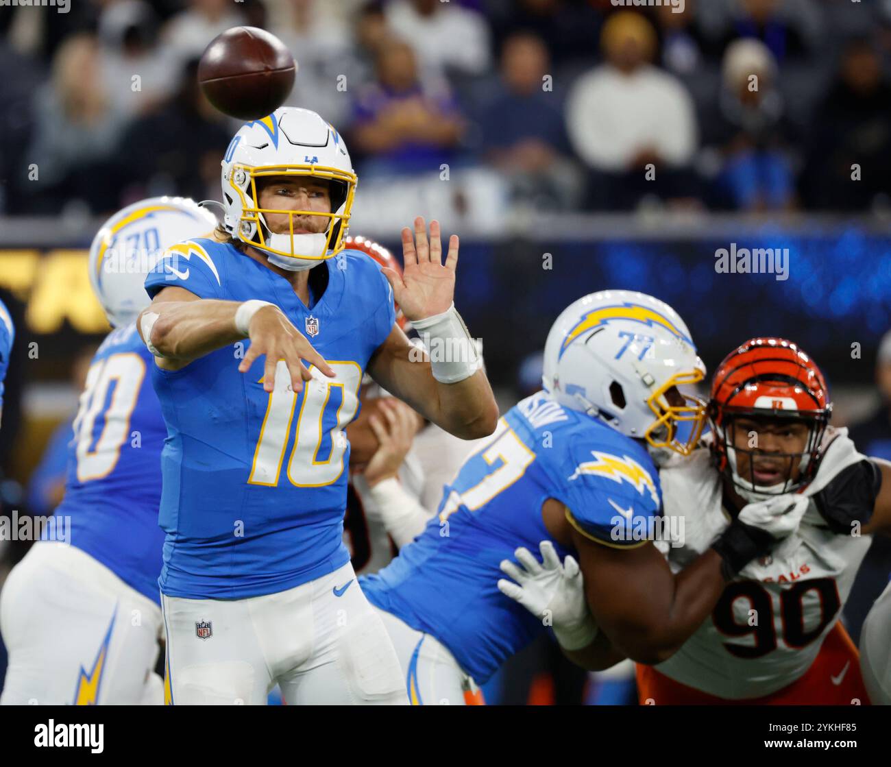 Inglewood, California, USA. 17th Nov, 2024. Los Angeles Chargers ...