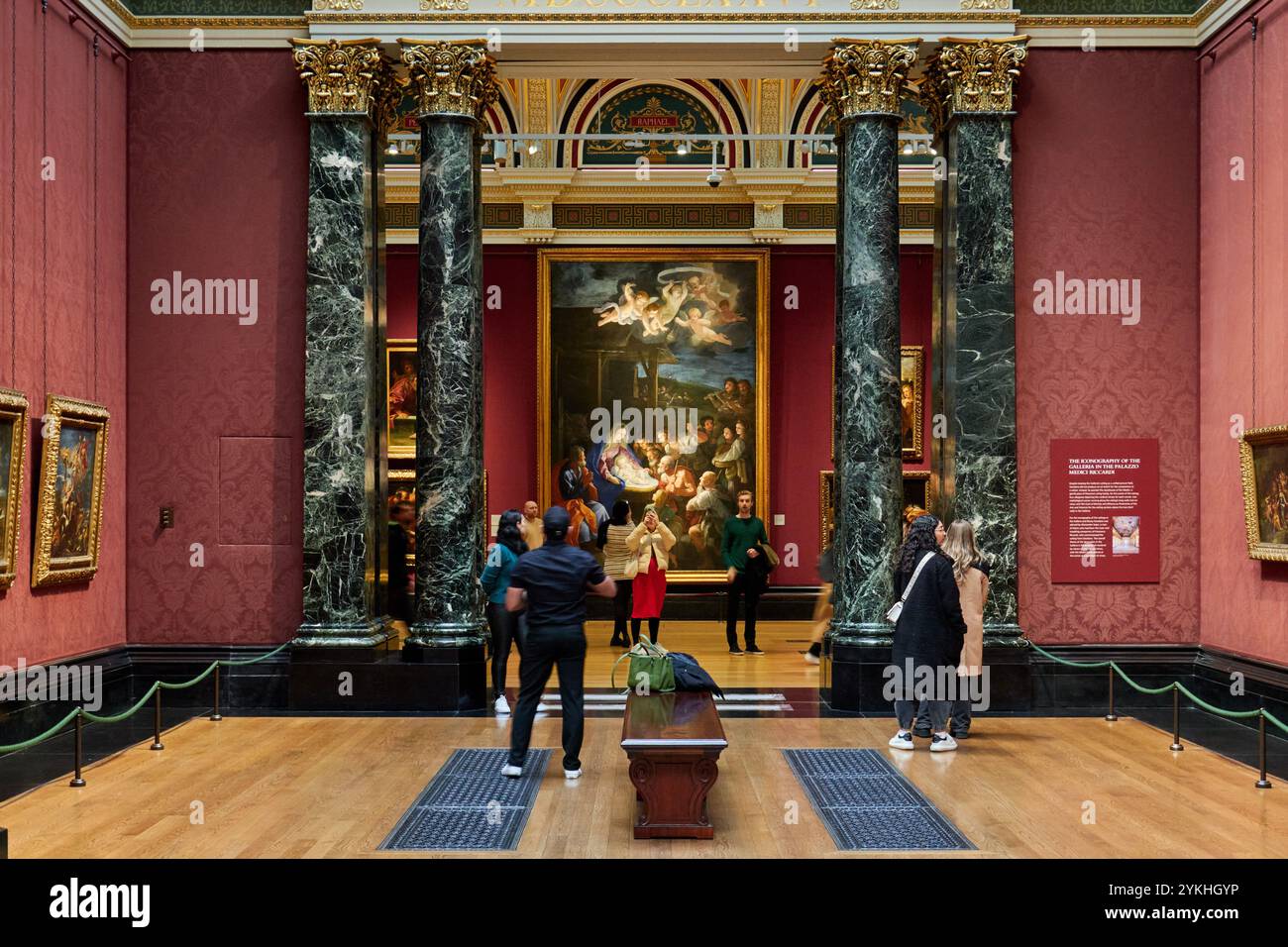 The national gallery london interior hi-res stock photography and ...