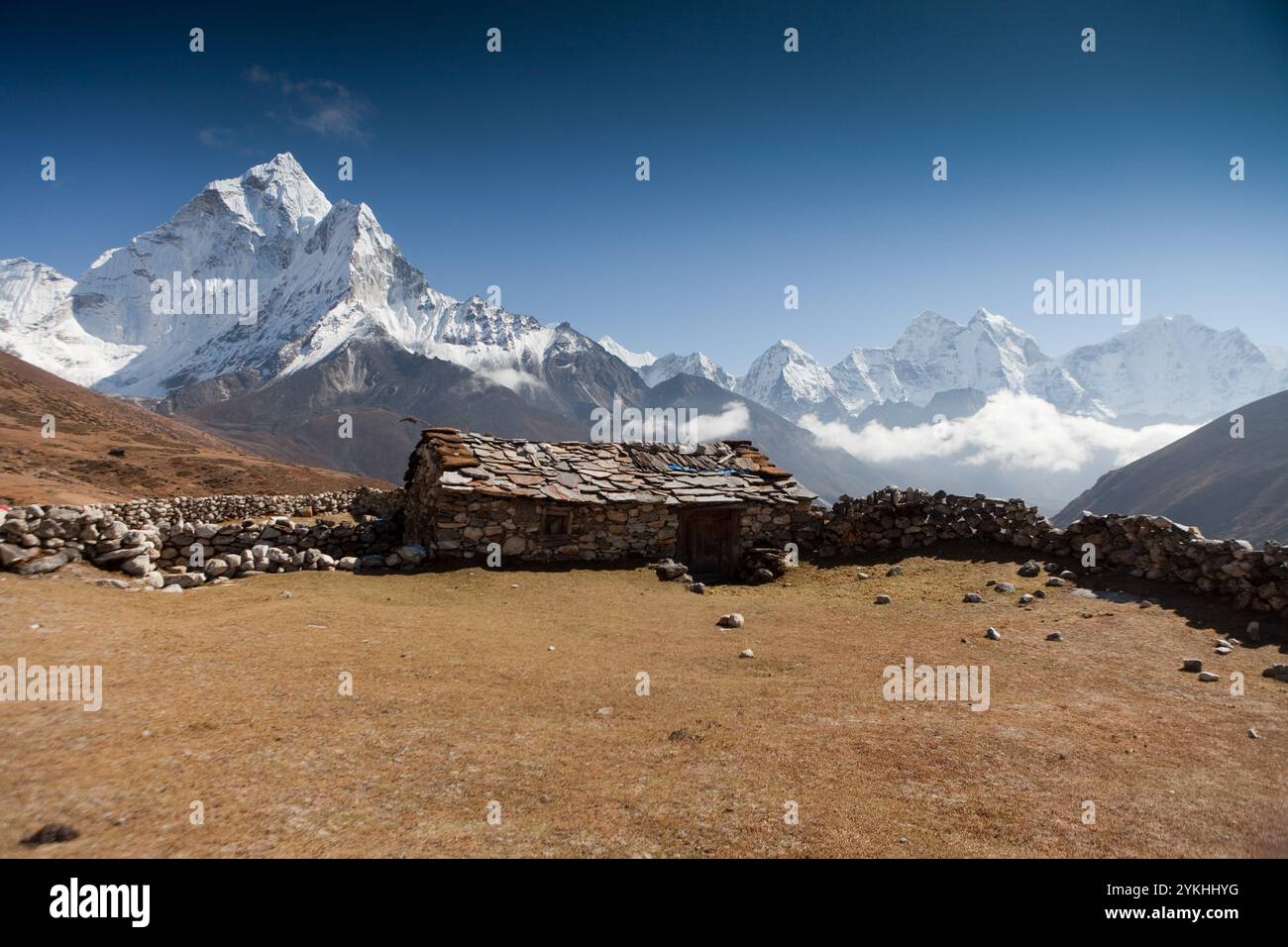 Pheriche valley nepal hi-res stock photography and images - Alamy