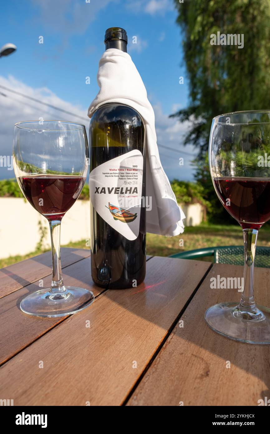 Madeira vino hi-res stock photography and images - Alamy