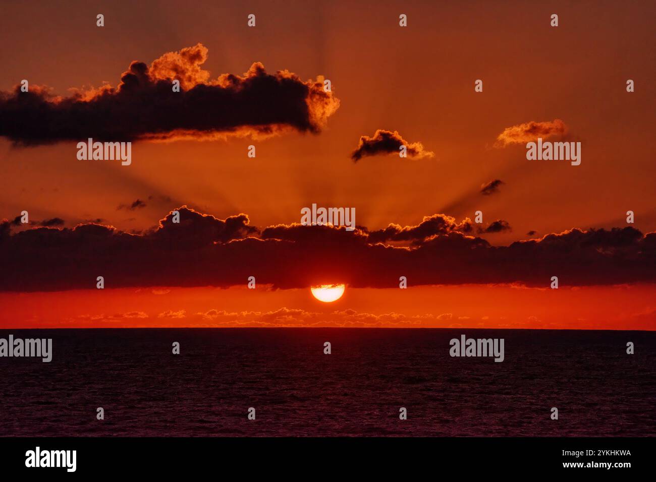 Resplendent caribbean sunset hi-res stock photography and images - Alamy