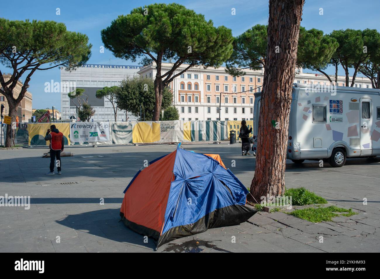 November 08, 2024 - Rome, Italy: Building site under construction for ...